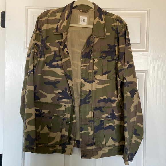 GAP | Jackets & Coats | Mens Gap Camo Utility Jacket | Poshmark